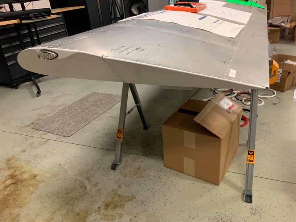 Wing Tip LED’s – installed – Zenith 2020